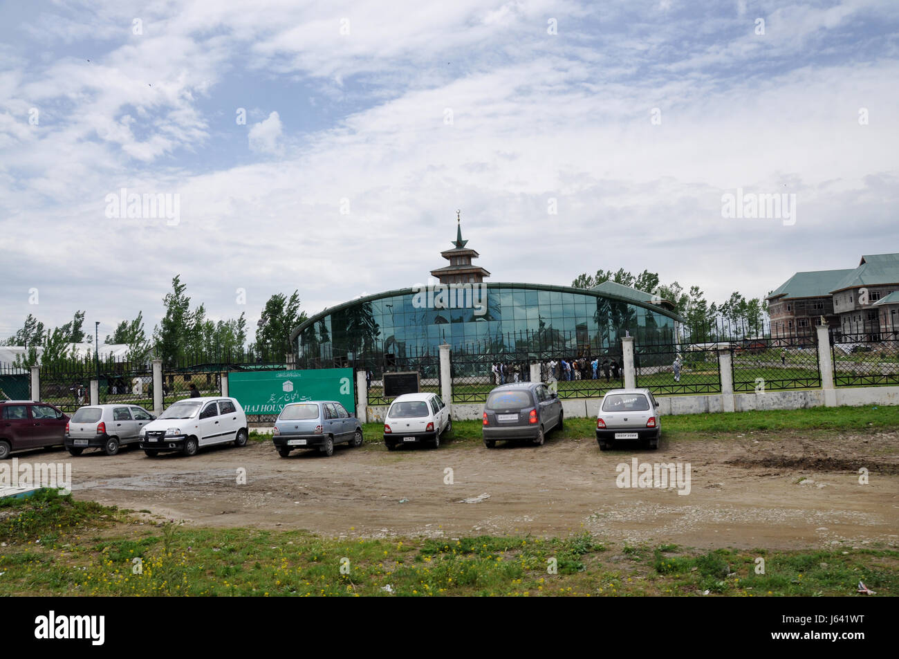 Kashmir Street On Road Photography, Srinagar (Photo Copyright © by Saji ...
