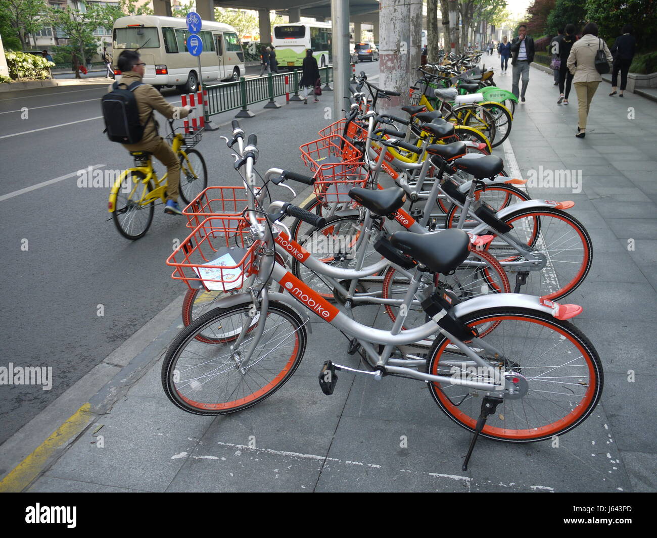 China shared bike hi-res stock photography and images - Alamy