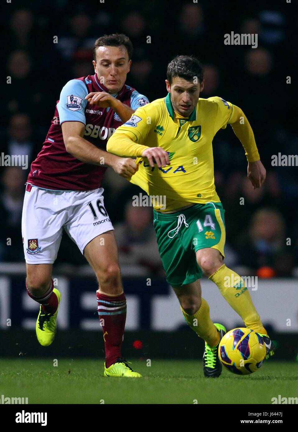 Wes hoolahan premier league norwich hi-res stock photography and images ...