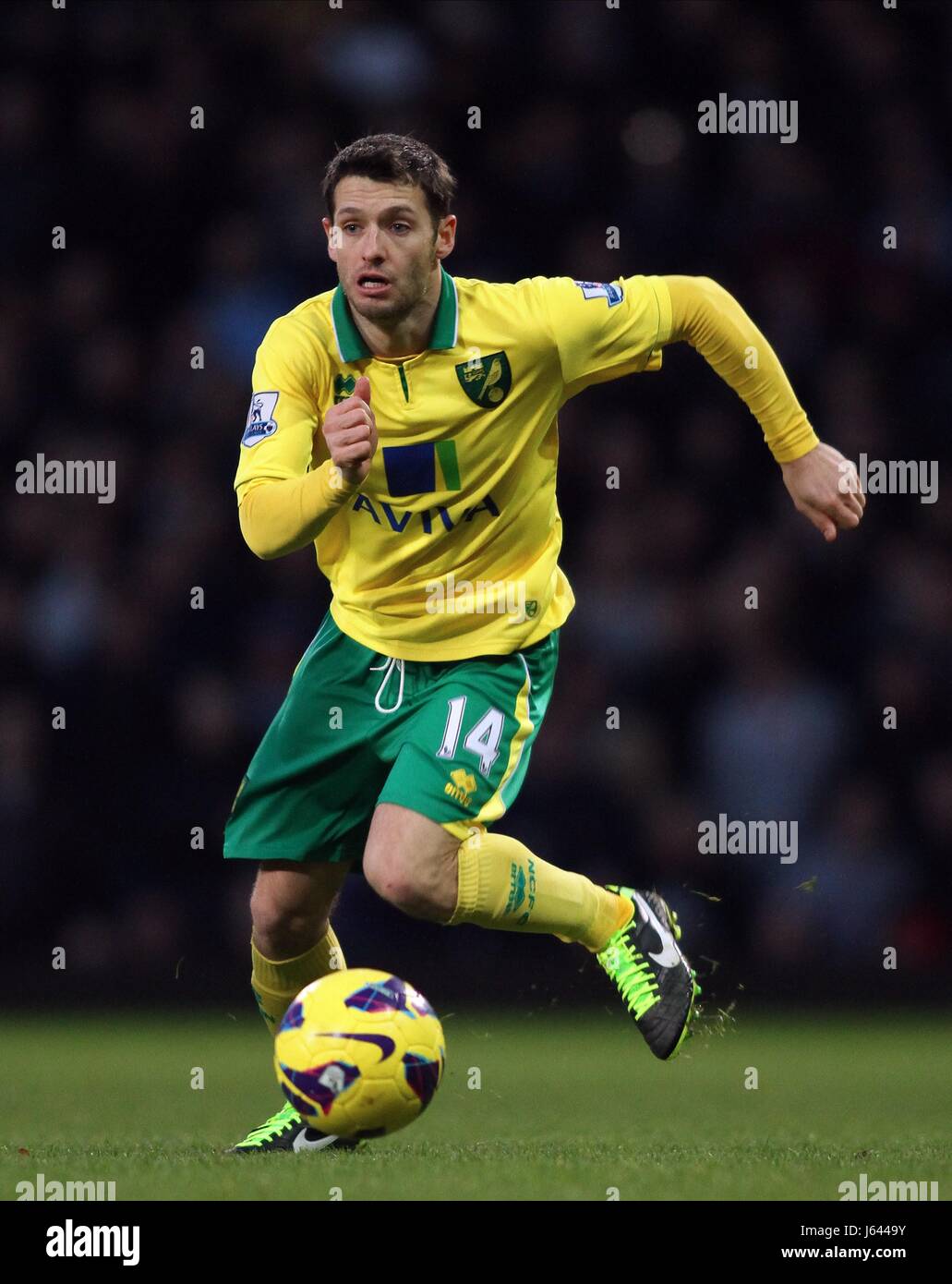 Wes hoolahan premier league norwich hi-res stock photography and images ...