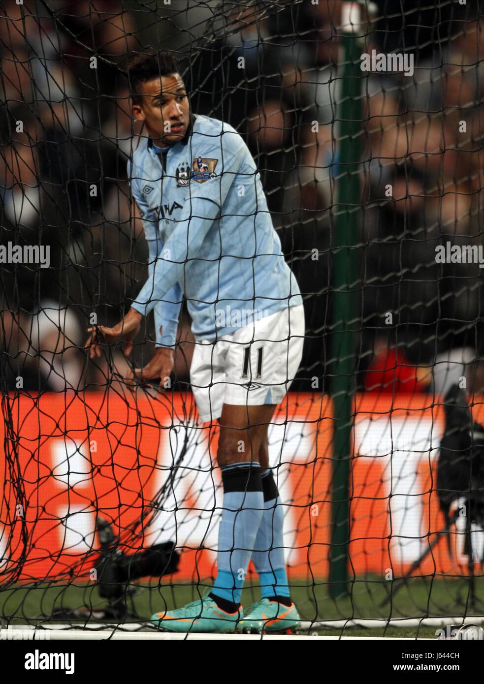 SCOTT SINCLAIR MANCHESTER CITY FC ETIHAD STADIUM MANCHESTER ENGLAND 01 ...