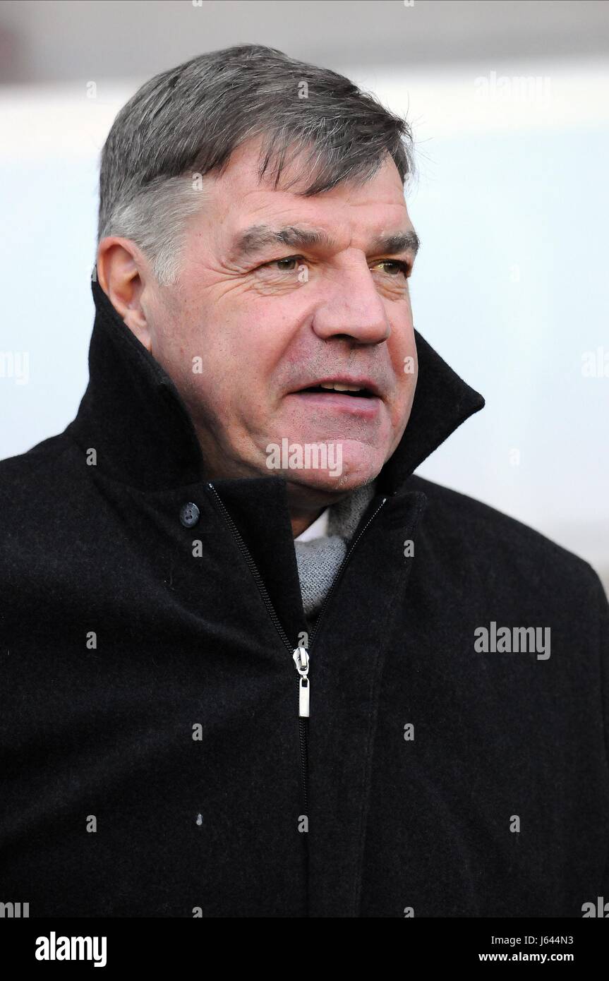 SAM ALLARDYCE WEST HAM UNITED MANAGER WEST HAM UNITED MANAGER STADIUM ...