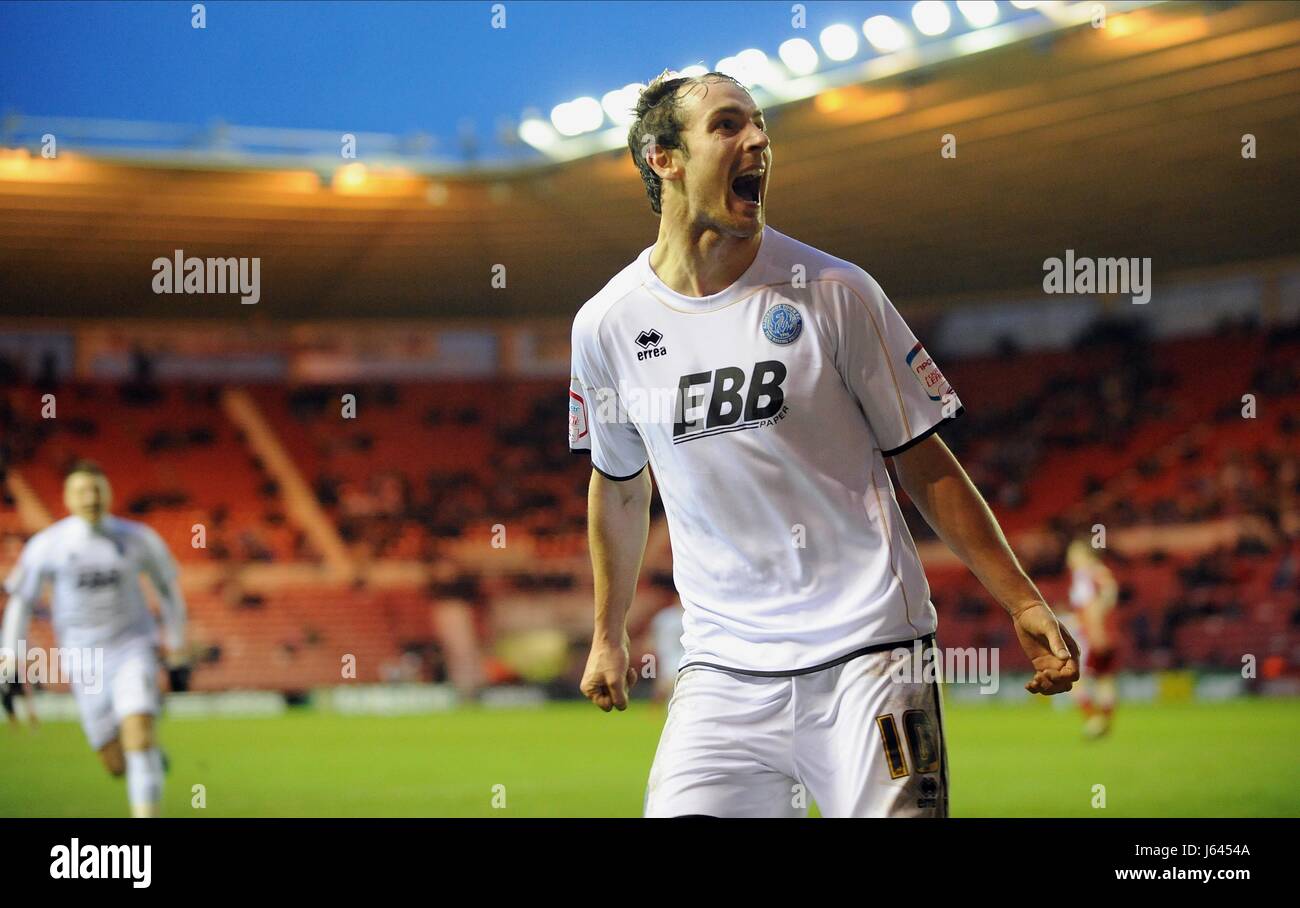 DANNY HYLTON SCORES 1.1 MIDDLESBROUGH V ALDERSHOT TOWN RIVERSIDE ...