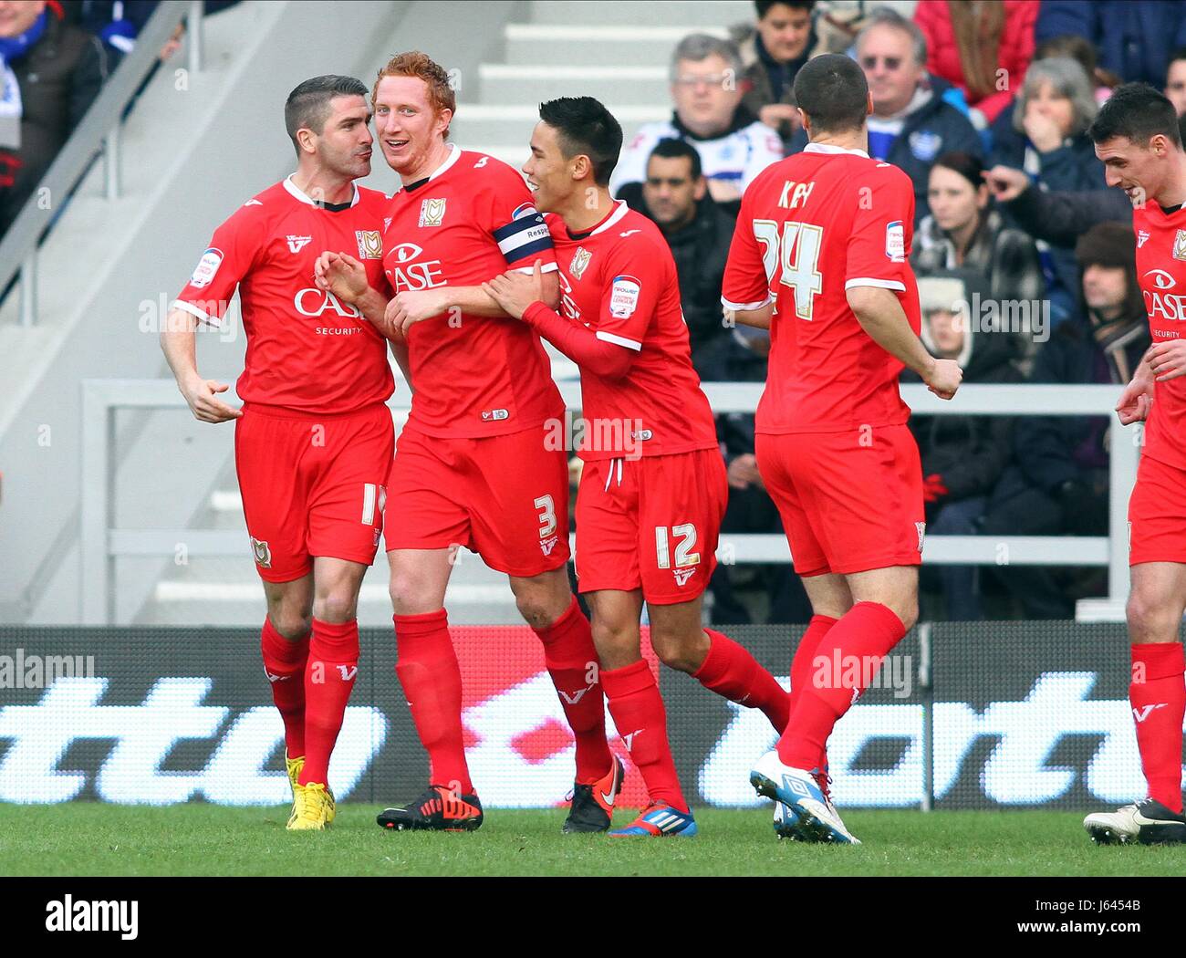 Football dean lewington hi-res stock photography and images - Alamy