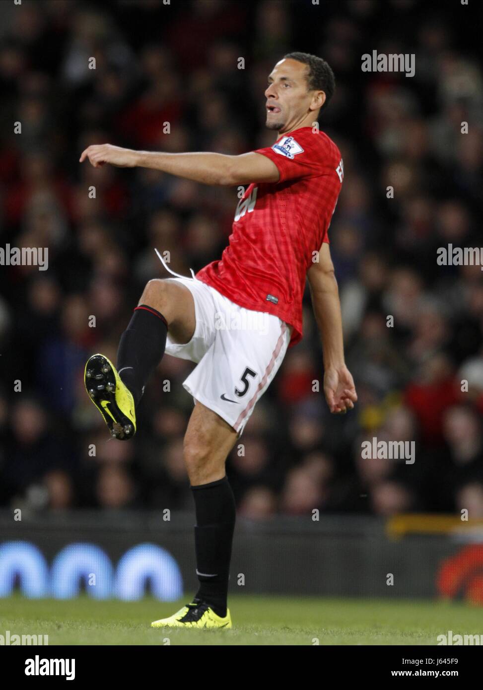 RIO FERDINAND MANCHESTER UNITED FC OLD TRAFFORD MANCHESTER ENGLAND 30 ...