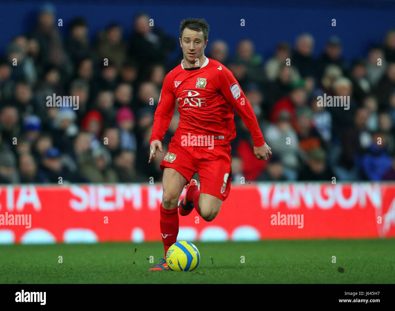 Milton keynes dons dean bowditch hi-res stock photography and images ...