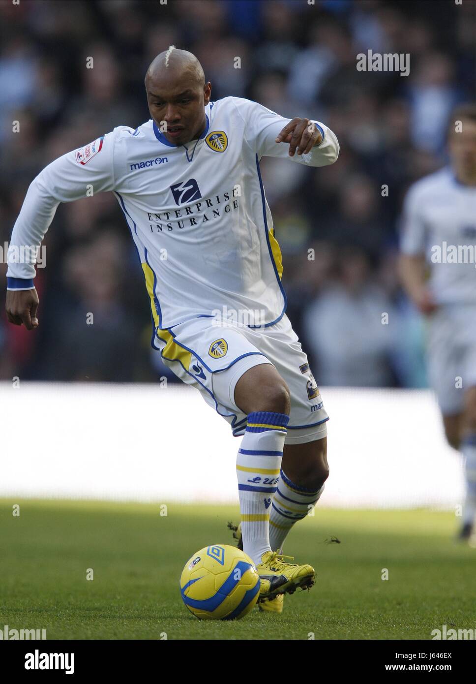 EL-HADJI DIOUF LEEDS UNITED FC ETIHAD STADIUM MANCHESTER ENGLAND 17 ...