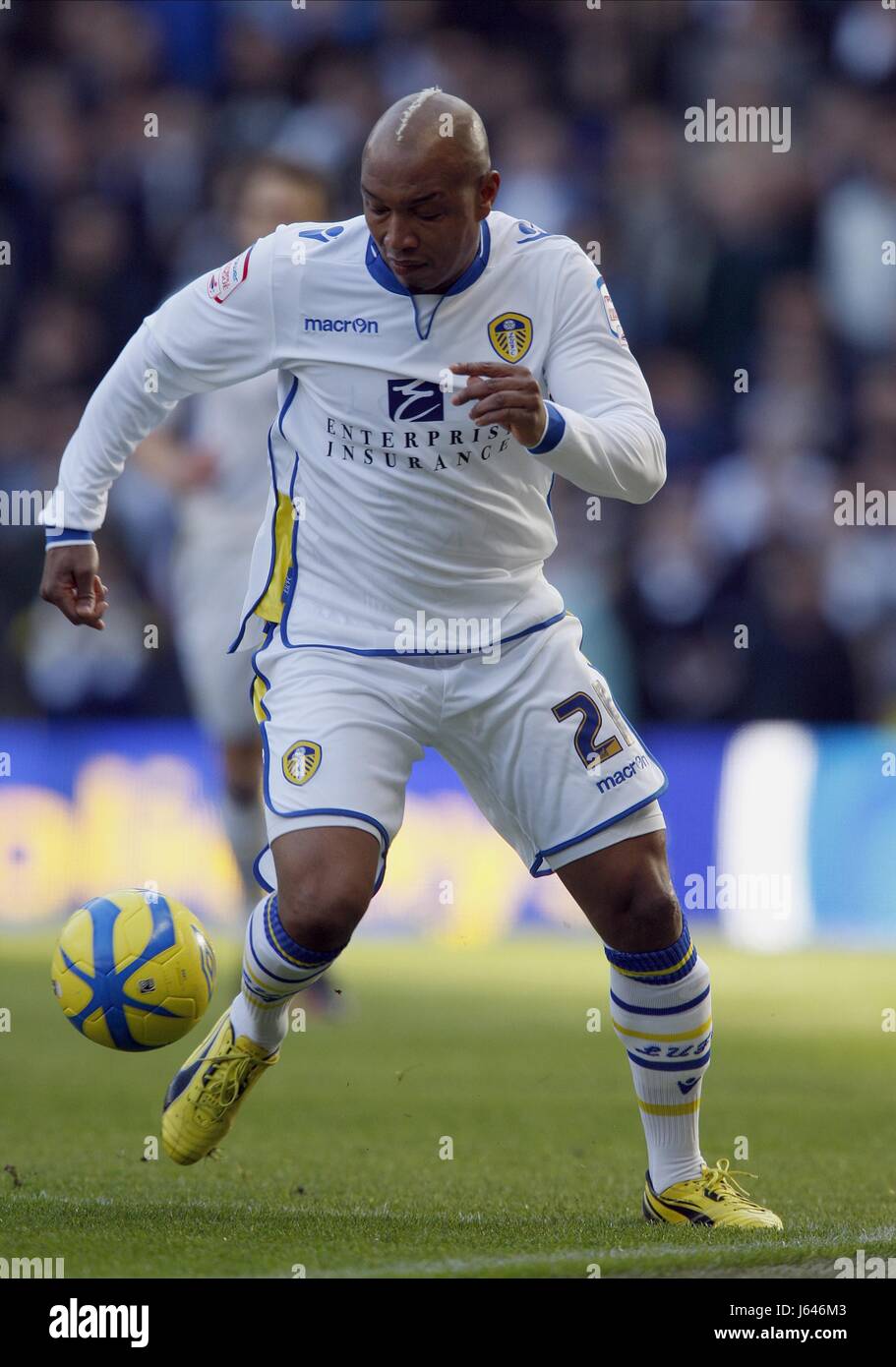 EL-HADJI DIOUF LEEDS UNITED FC ETIHAD STADIUM MANCHESTER ENGLAND 17 ...