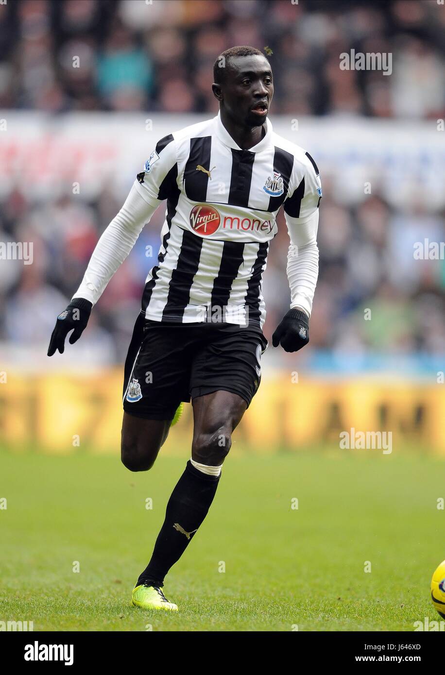 Papiss cisse st james park hi-res stock photography and images - Alamy