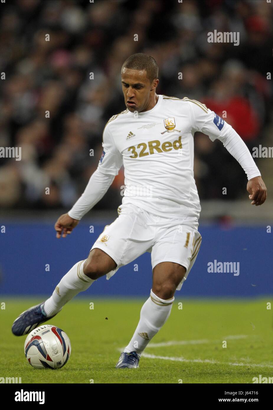 Wayne routledge of swansea city hi-res stock photography and images - Alamy