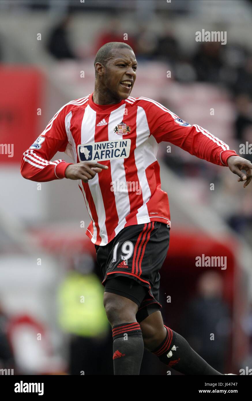 TITUS BRAMBLE SUNDERLAND FC STADIUM OF LIGHT SUNDERLAND ENGLAND 02 ...
