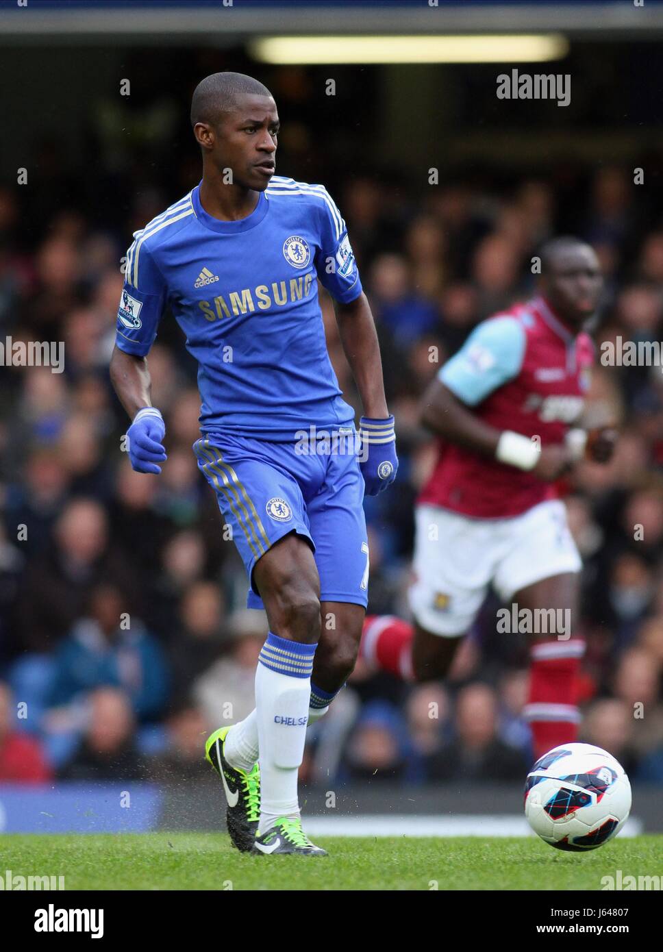 Ramires chelsea fc london england hi-res stock photography and images ...