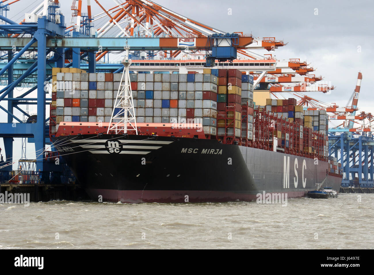 Msc container ship unloading hi-res stock photography and images - Alamy