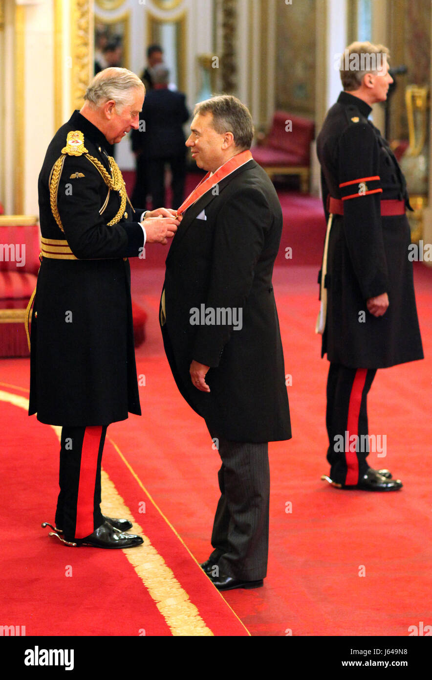 Professor Steven West from Bristol is made a CBE by the Prince of Wales ...