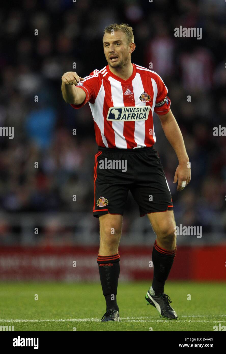 LEE CATTERMOLE SUNDERLAND FC SUNDERLAND FC STADIUM OF LIGHT SUNDERLAND ...