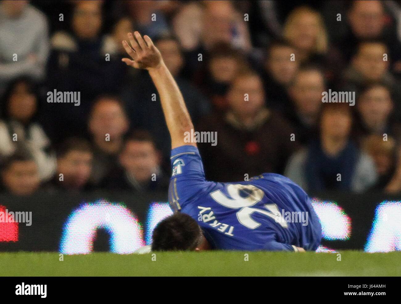 JOHN TERRY INJURY CHELSEA V LIVERPOOL LONDON ENGLAND UK 11 November ...
