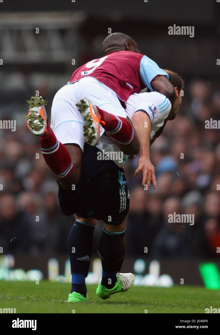 Carlton cole chelsea hi-res stock photography and images - Alamy