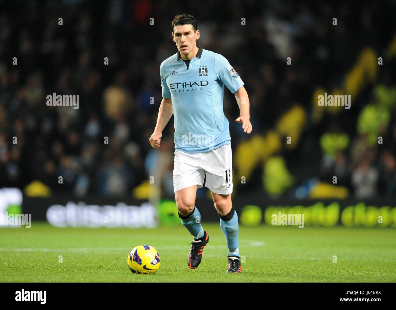 GARETH BARRY MANCHESTER CITY FC MANCHESTER CITY FC CITY OF MANCHESTER ...