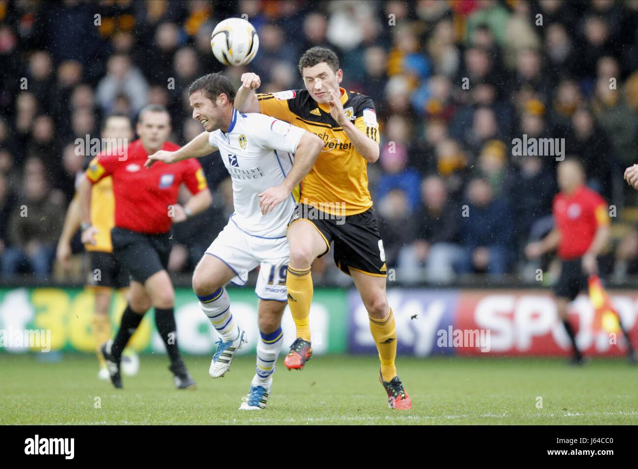 CORRY EVANS & DAVID NORRIS HULL CITY V LEEDS UNITED KC STADIUM HULL ...
