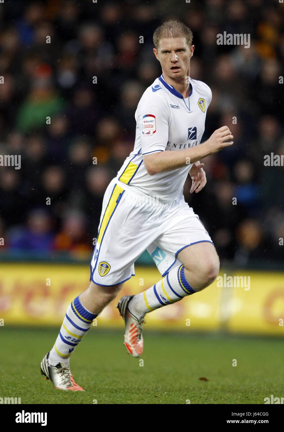 ALAN TATE LEEDS UNITED FC KC STADIUM HULL ENGLAND 29 December 2012 ...