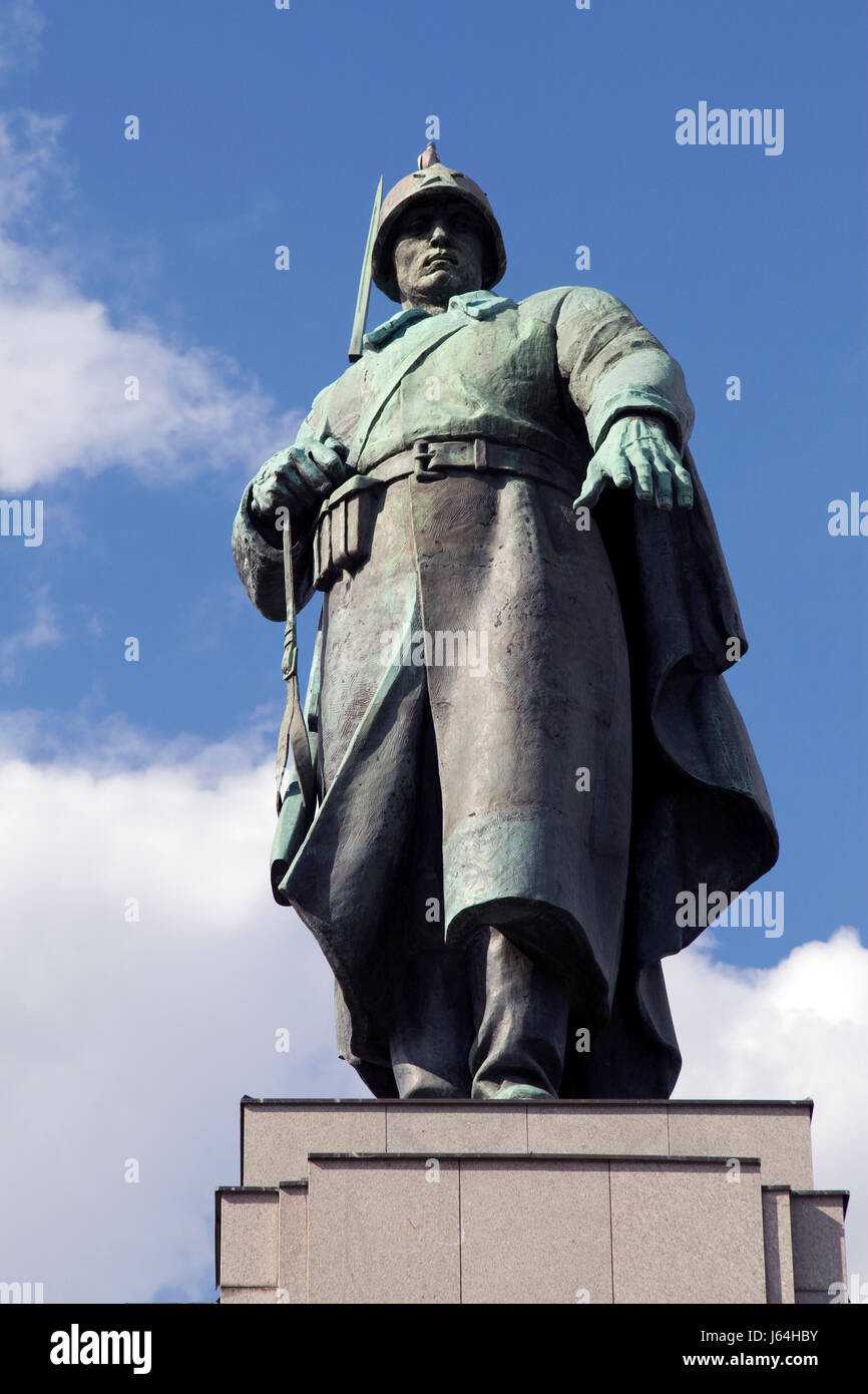 Russian general uniform hi-res stock photography and images - Alamy