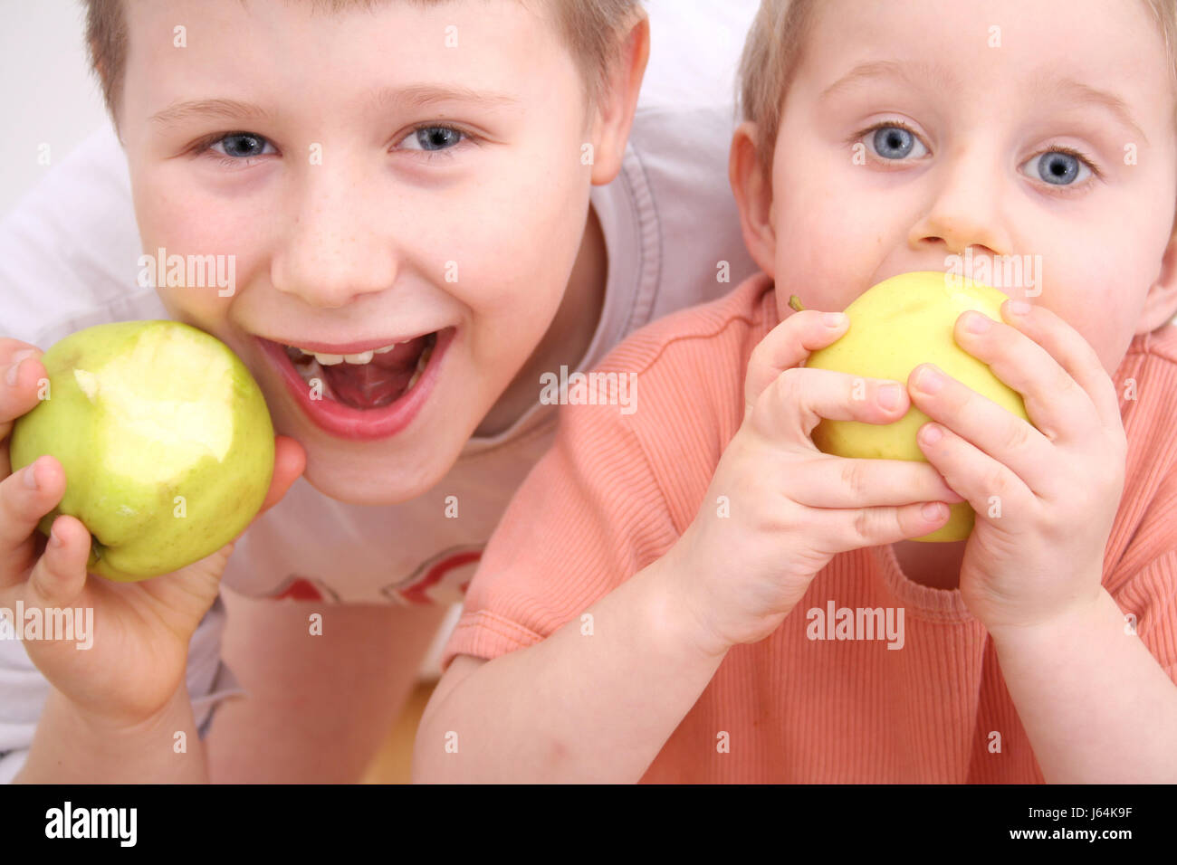 to eat fruit Stock Photo - Alamy