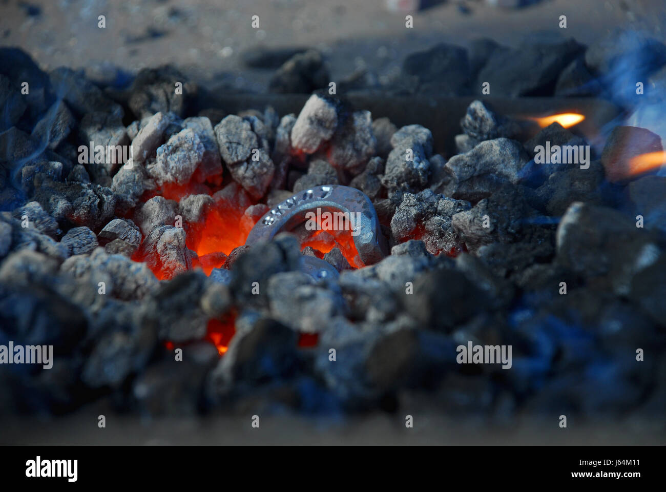iron fire conflagration smithy forge horseshoe shapes shape lucky luck ...