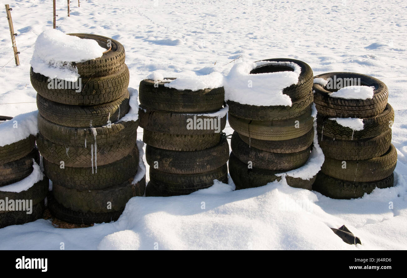 Car winter snow tire hi-res stock photography and images - Alamy