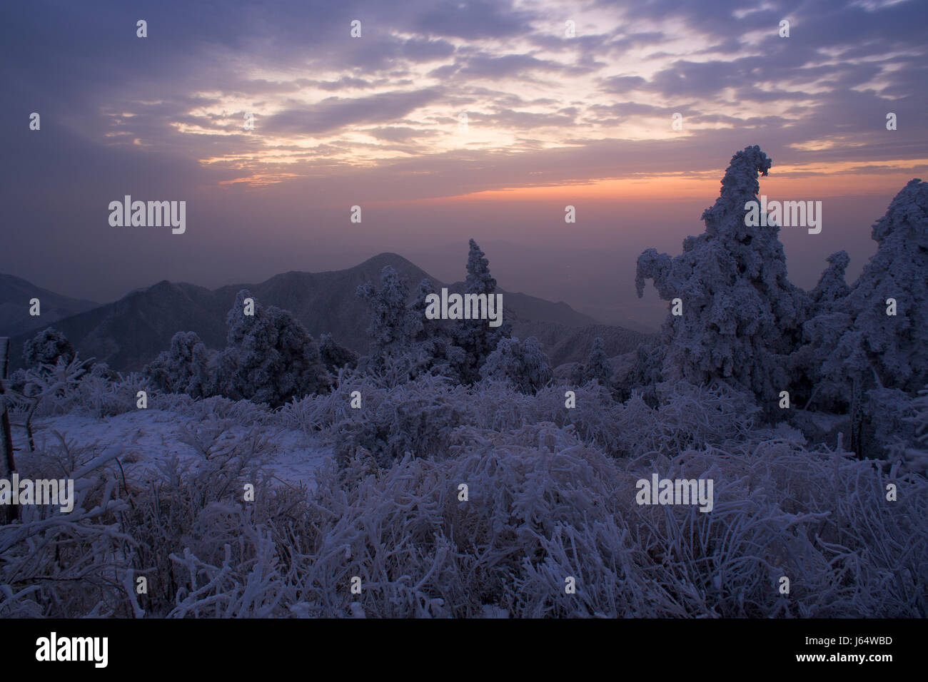 Heng Mountain snow in Hengyang,Hunan province,China Stock Photo - Alamy