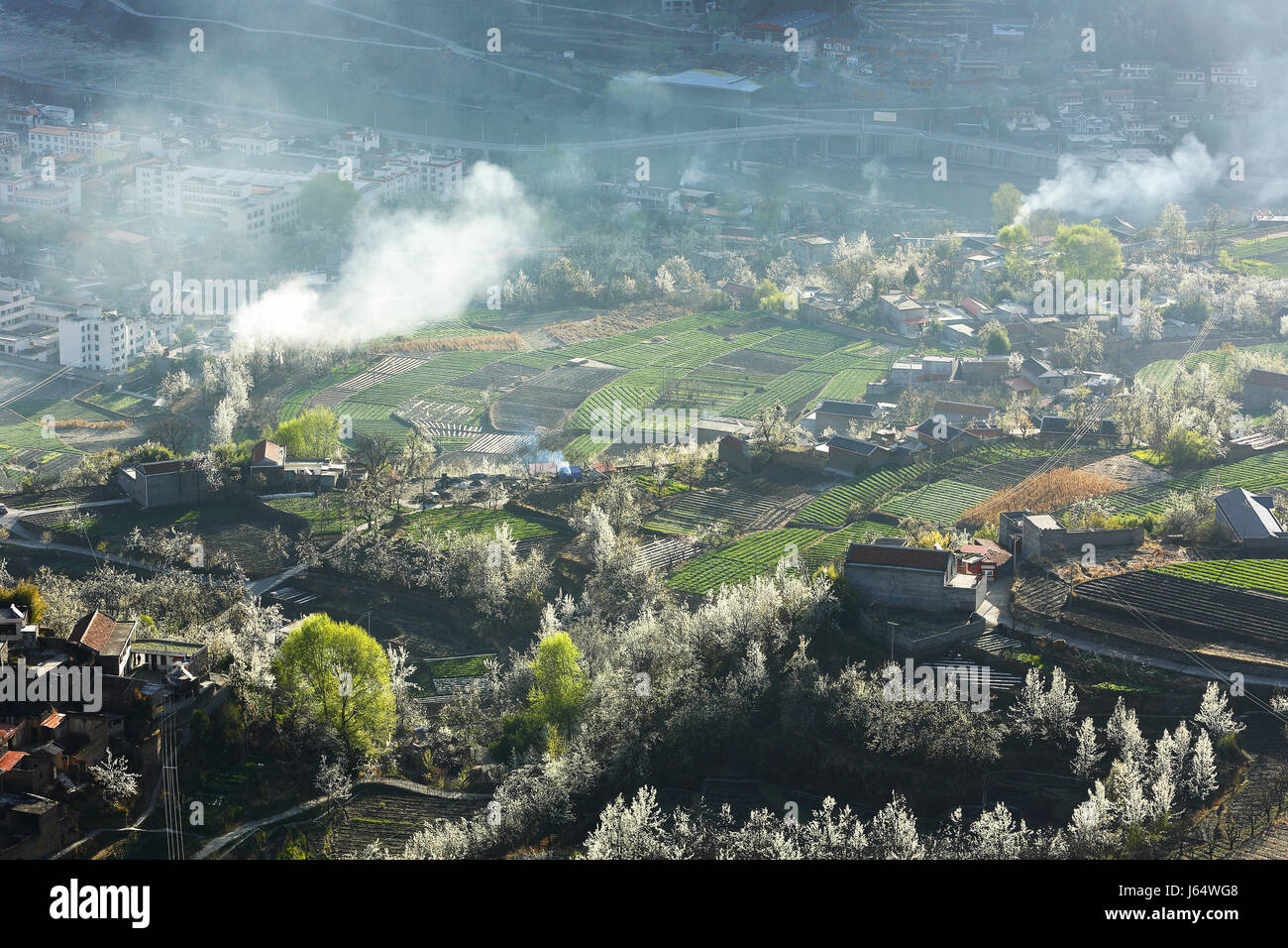 Houses in Jinchuan County,Sichuan Province,China Stock Photo - Alamy