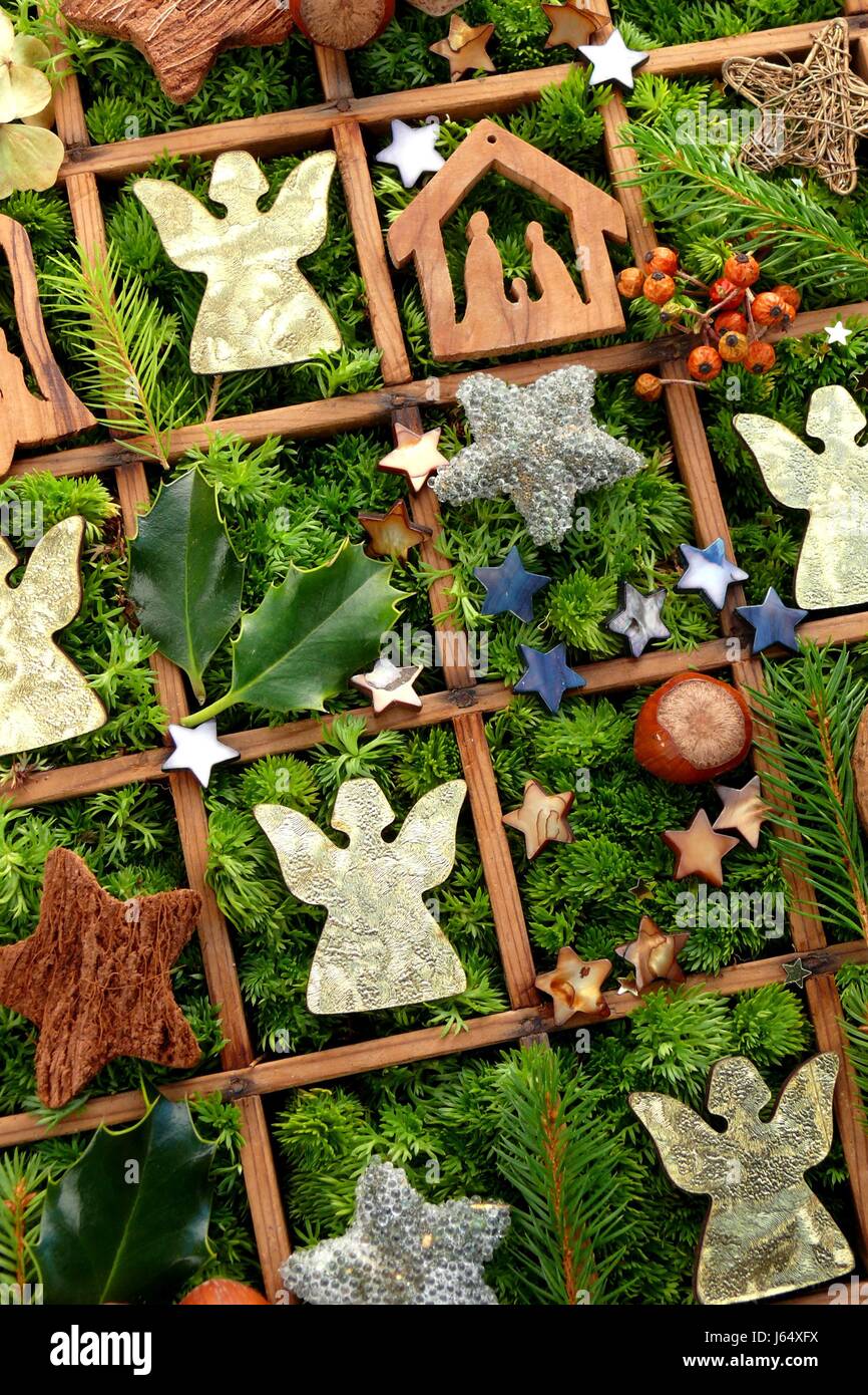 Gold foil angels hi-res stock photography and images - Alamy