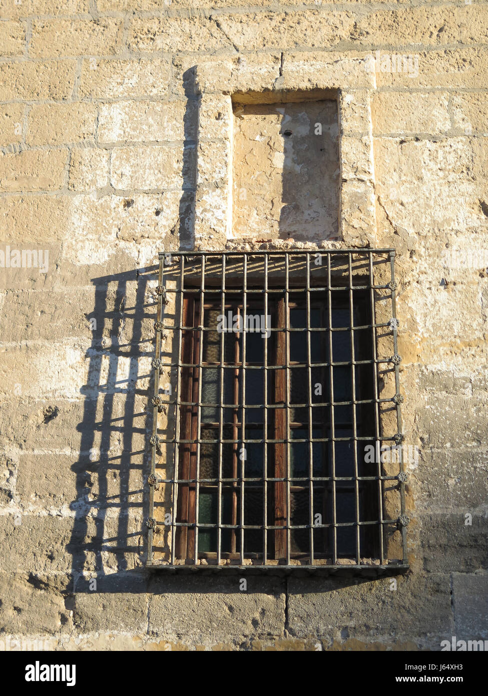 Medieval window with iron bars hi-res stock photography and images - Alamy