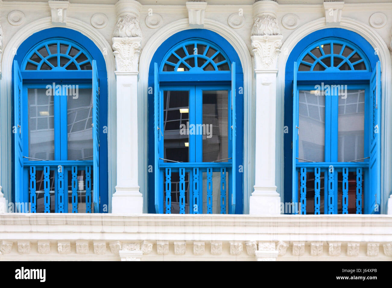 Circular dormer window hi-res stock photography and images - Alamy