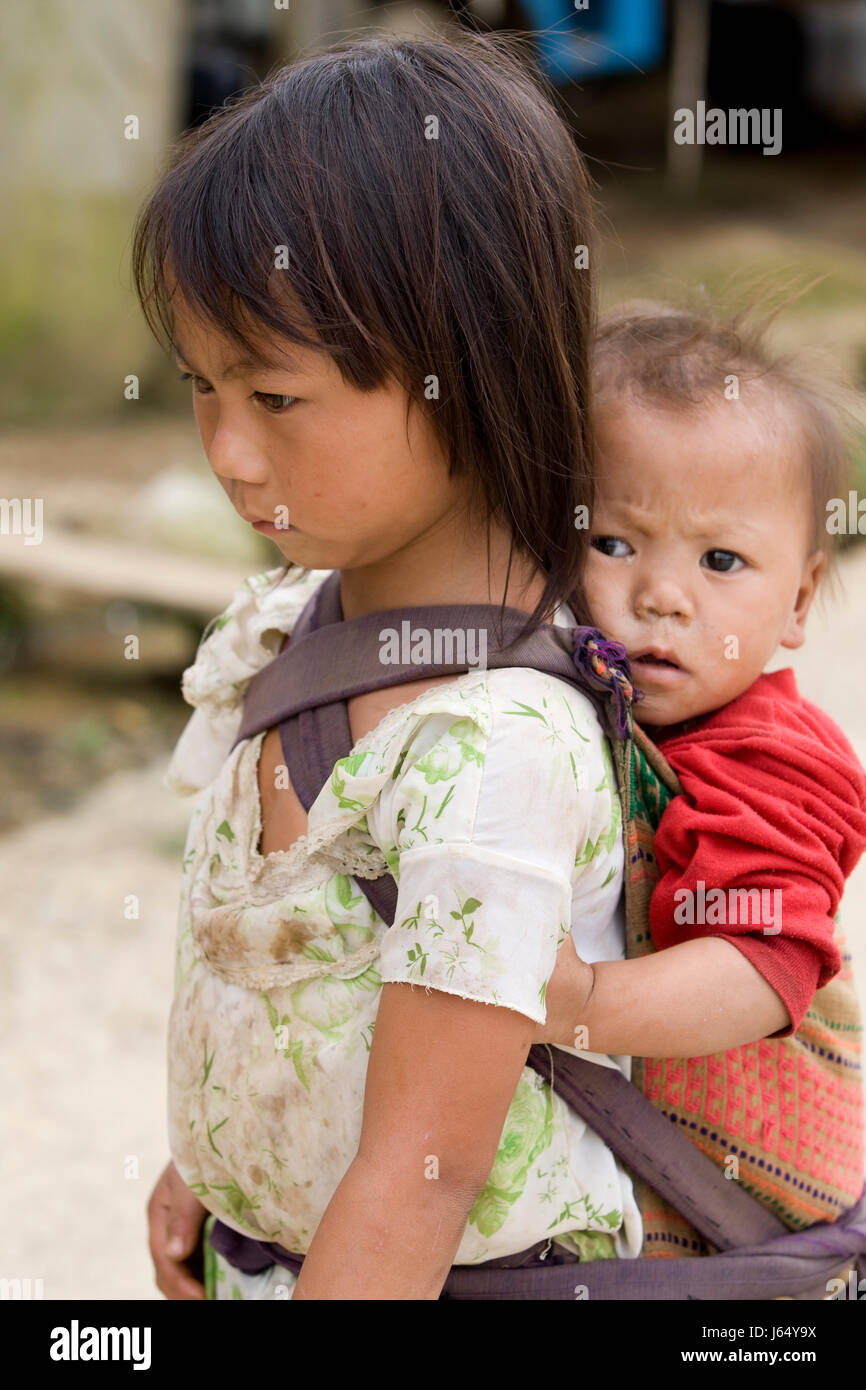Poor brother and sister hi-res stock photography and images - Alamy