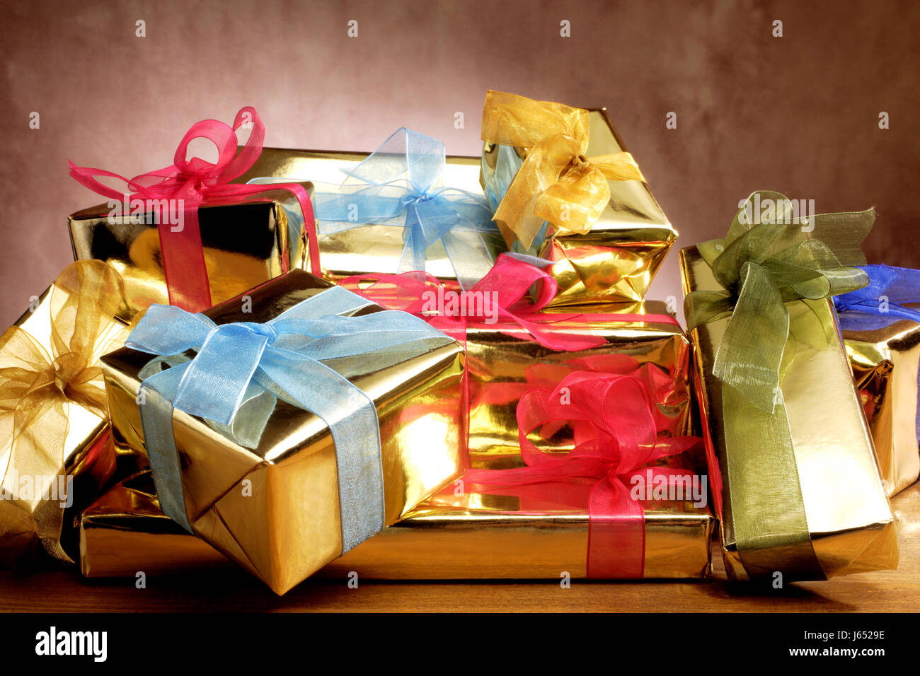 object gift package love in love fell in love surprise packet parcel ...