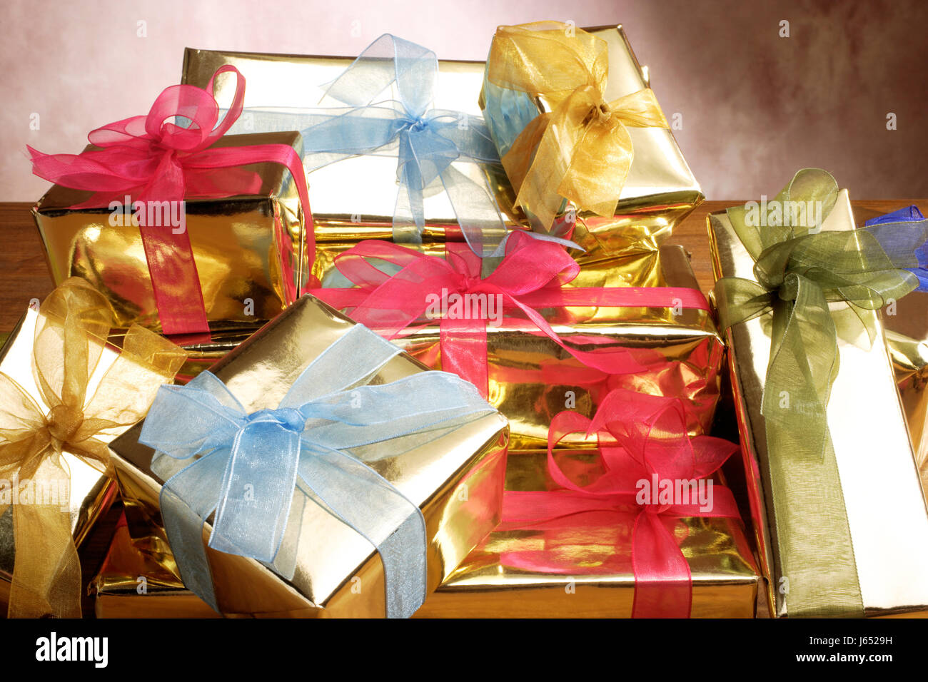 object gift package surprise packet parcel present holiday dream party ...