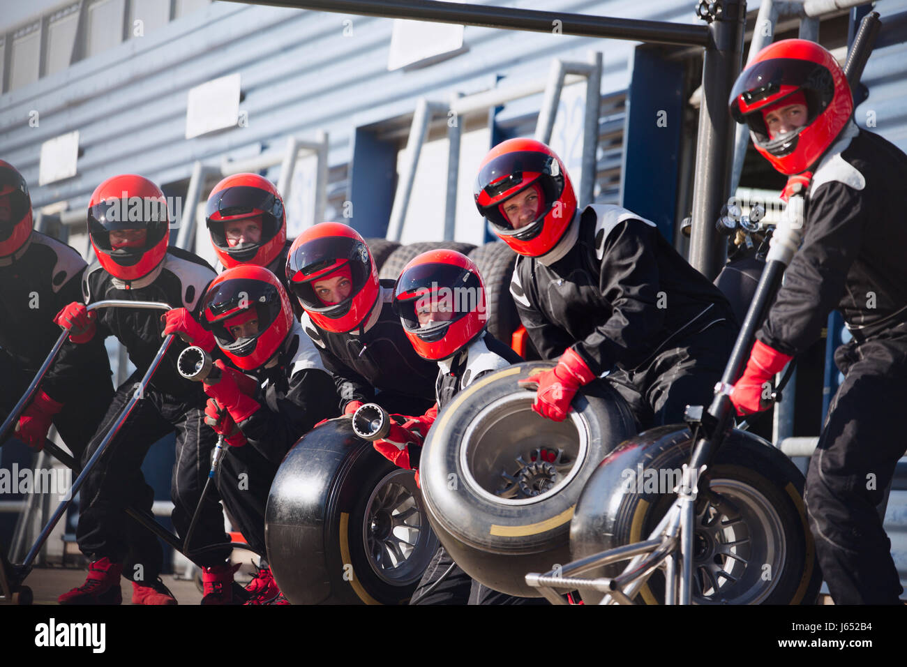 F1 pit crew hi-res stock photography and images - Alamy