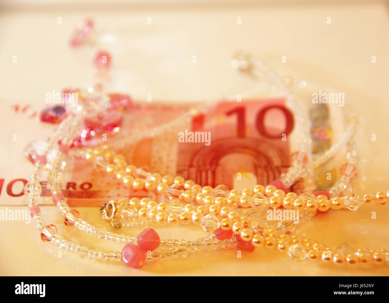 jewelry jewellery bank note inexpensive cheap affordable pictogram ...