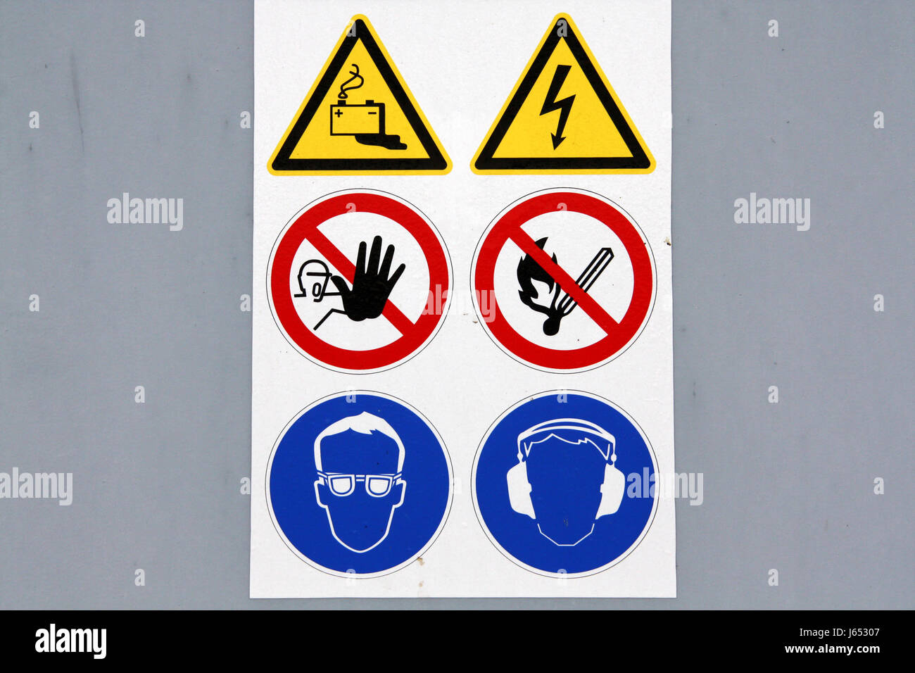 sign signal signposts bans ban prohibition sign illegal prohibited sign ...