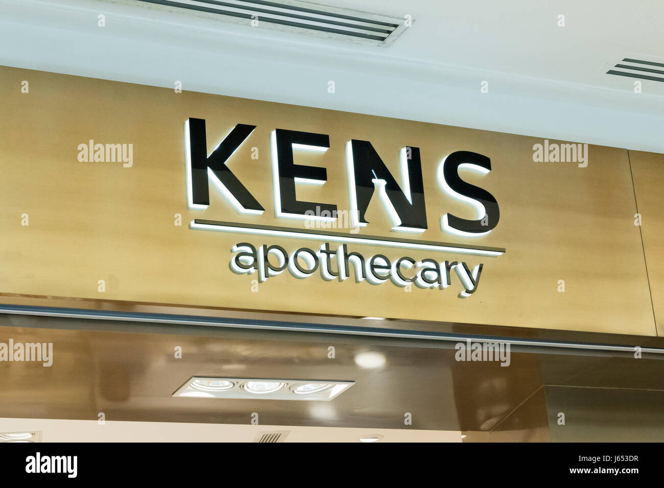 Kens hi-res stock photography and images - Alamy