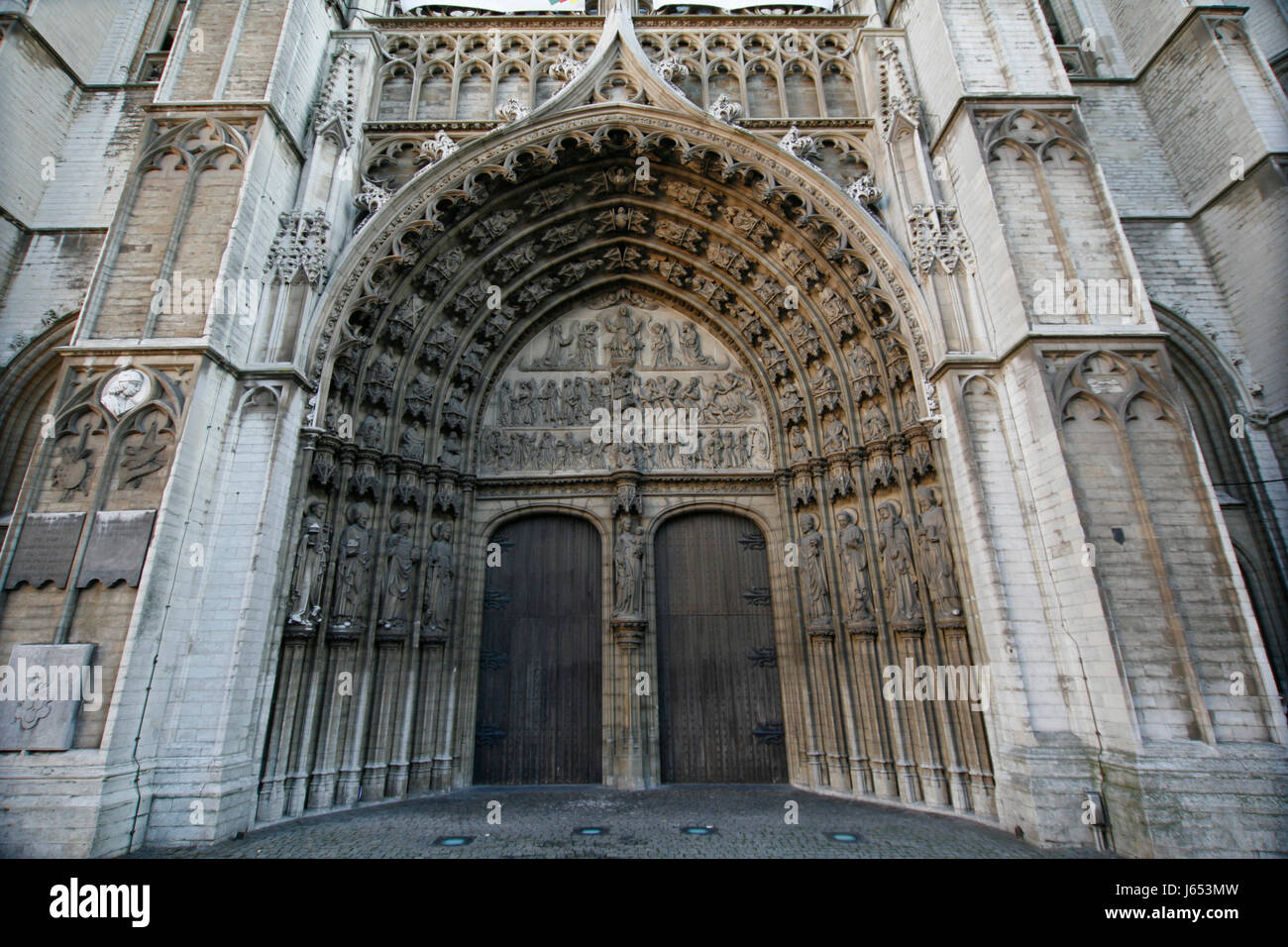 historical church cathedral goal passage gate archgway gantry door ...