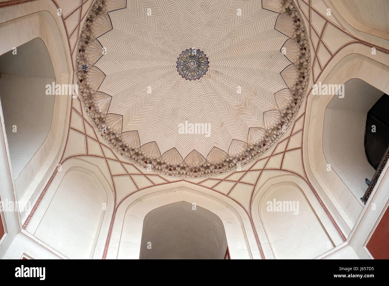 Inside humayun tomb hi-res stock photography and images - Alamy