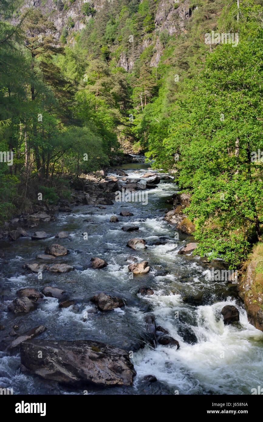 Afon Glaslyn flowing through the Aberglaslyn Pass in Snowdonia. From ...