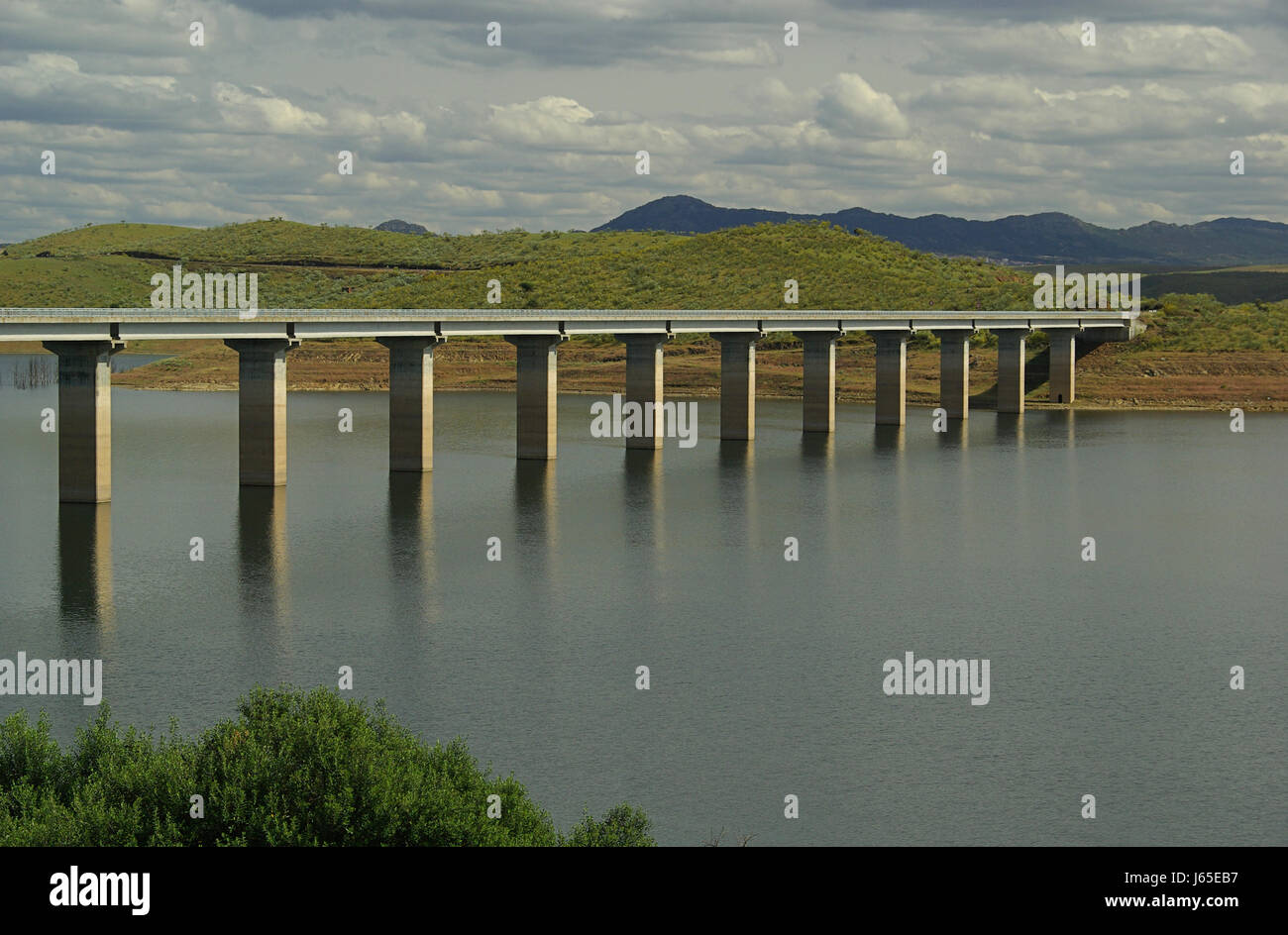 bridge spain concrete mountain hill modern modernity green bridge new ...