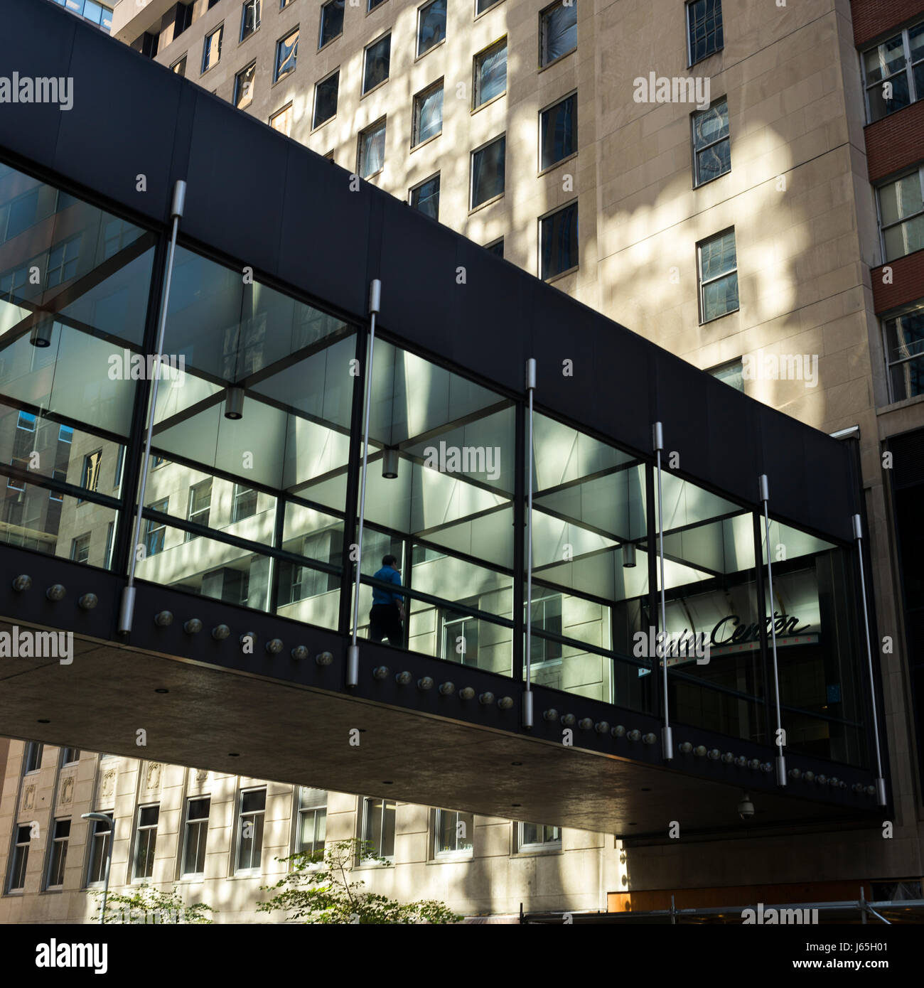 Skywalk by office building in city, Minneapolis, Hennepin County ...