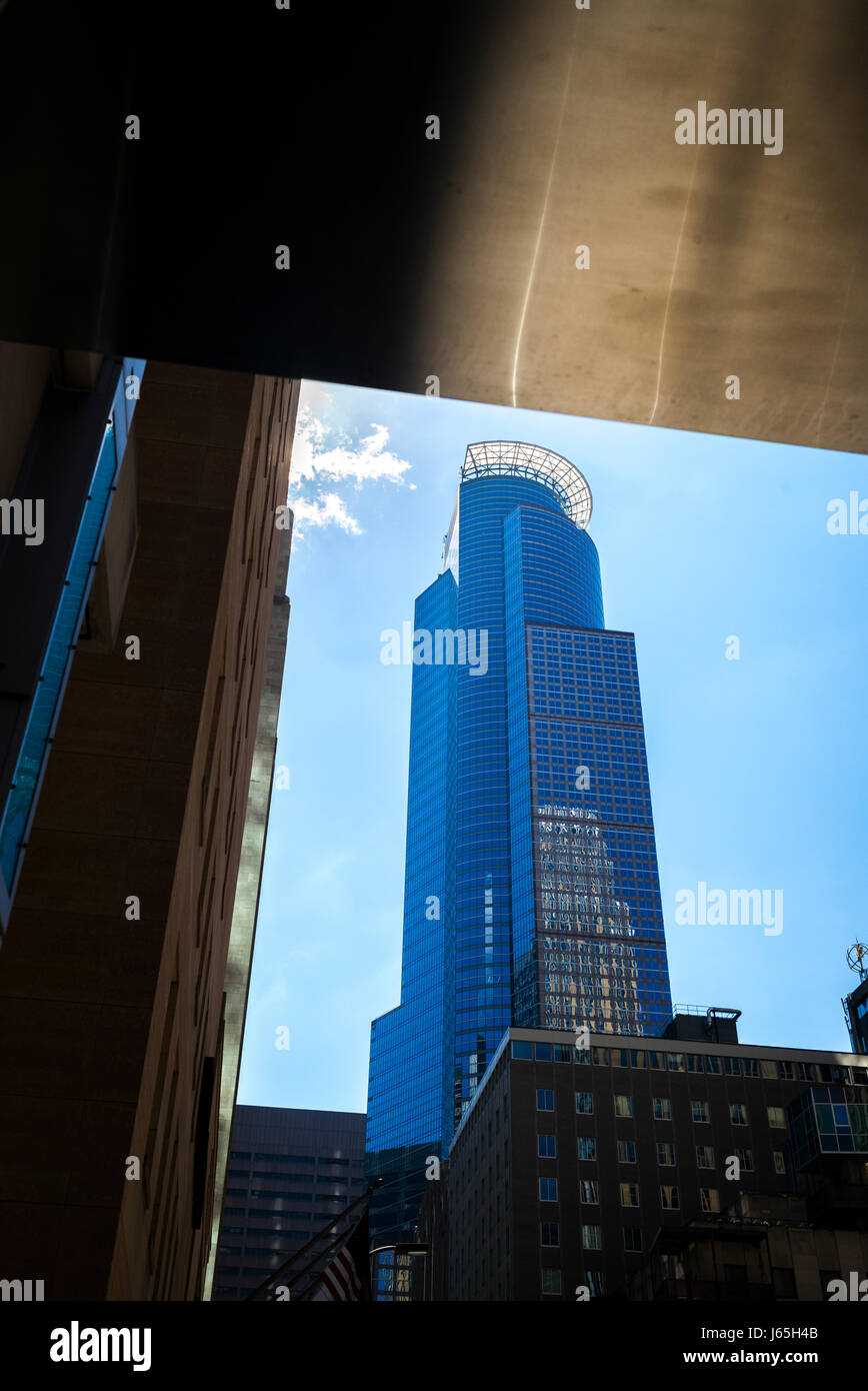 Capella tower at downtown minneapolis hi-res stock photography and ...