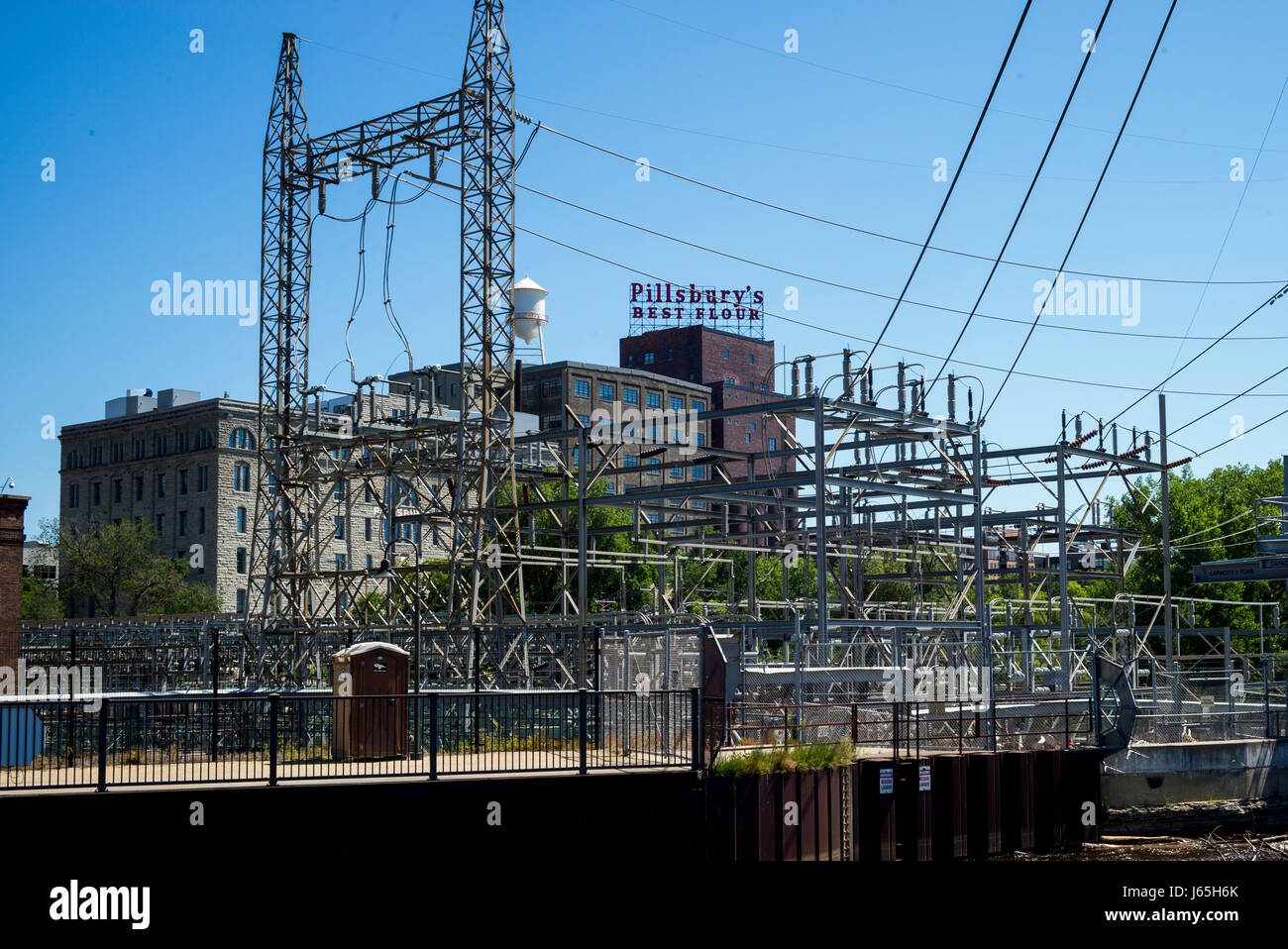 Electricity substation in Minneapolis, Hennepin County, Minnesota, USA ...