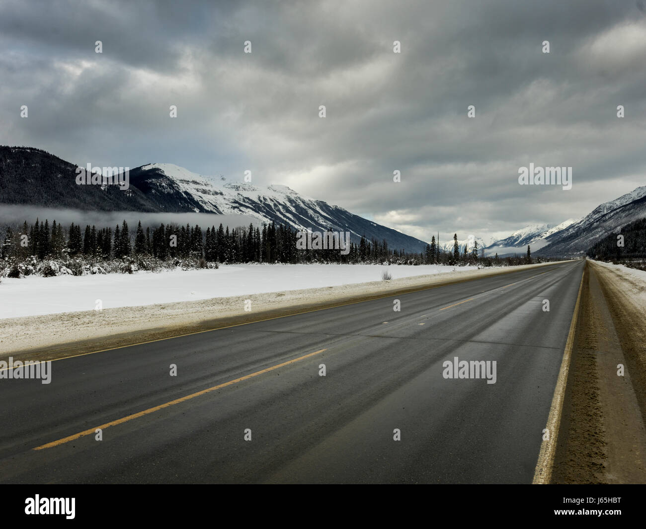 Yellowhead highway 16 hi-res stock photography and images - Alamy