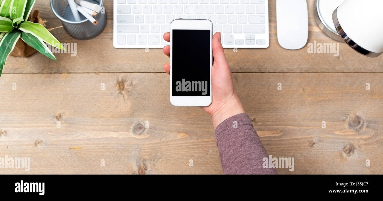 Smartphone application hi-res stock photography and images - Alamy