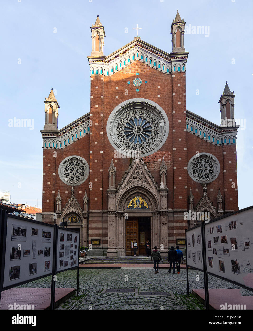 Antuan hi-res stock photography and images - Alamy